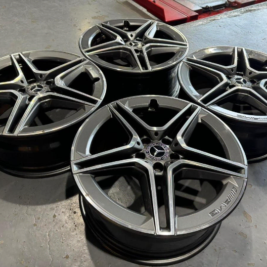 I have a used 19" AMG star wheel for a Bentley GLC that I'm selling for ...