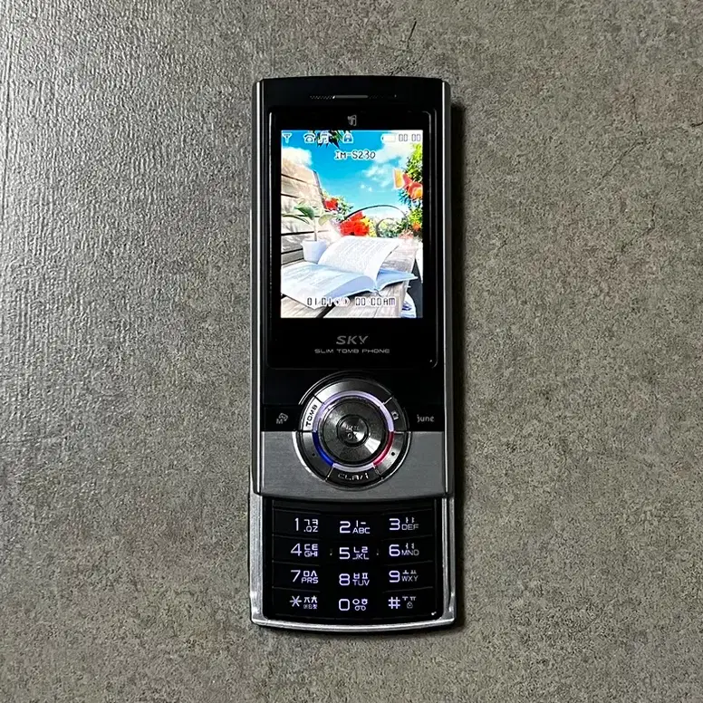 Sell new SKY Skinny Phone IM-S230 #스카이,#스키니폰,#im-s230 on Bunjang Global Site.