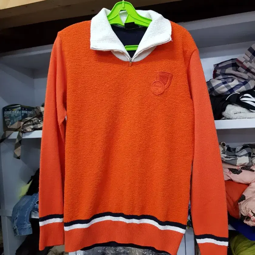 VOLVIK Men's Golf Apparel #볼빅반집업 on Bunjang Global Site.