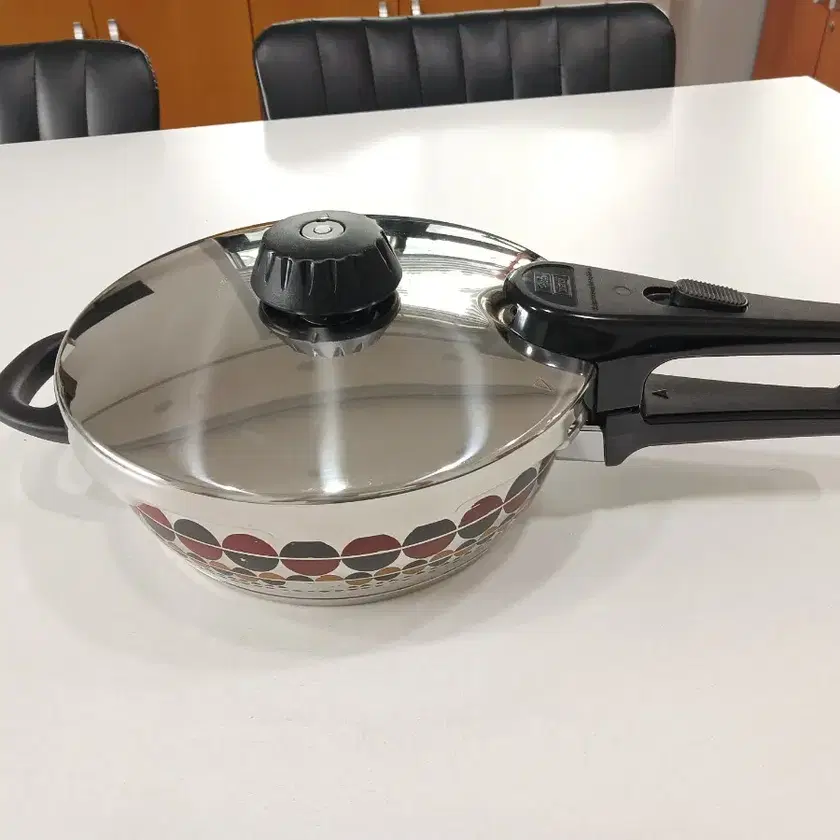 FISSLER | 휘슬러 Whistler solar pressure cooker used class A for sale ...
