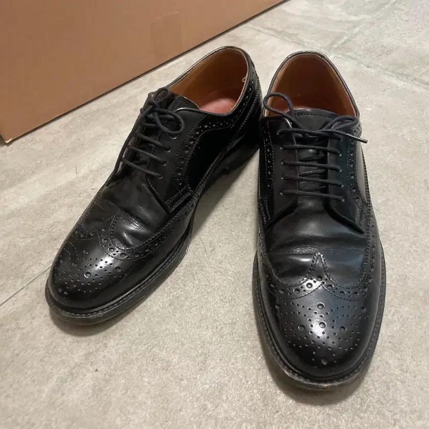 SEPTEMBER NINE Wing Tip Shoes on Bunjang Global Site.