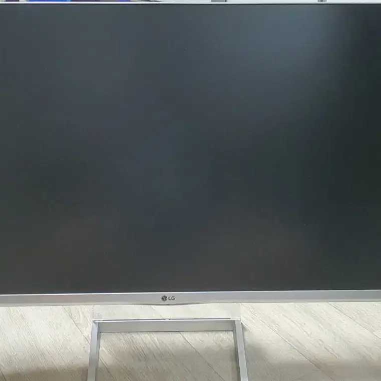 LG | LG전자 Elgee 24-inch Monitor 24MP77SM on Bunjang Global Site.