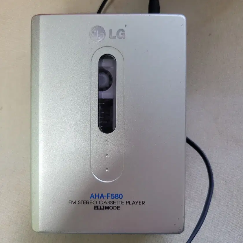 LG | LG전자 LG Ahafri Walkman on Bunjang Global Site.