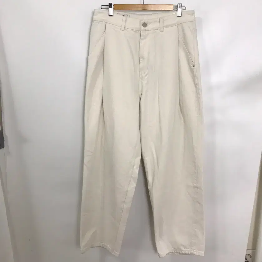 evener 에비너 플랭크 와이드 데님 [M] #에비너팬츠,#에비너플랭크데님,#와이드데님,#EVENER on Bunjang ...