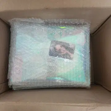 RED VELVET Record/Video on Bunjang Global Site.