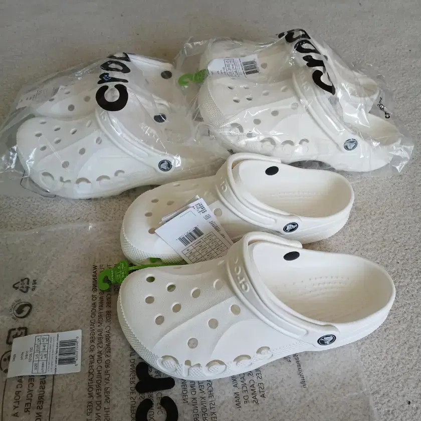 CROCS Sandal/Slippers on Bunjang Global Site.