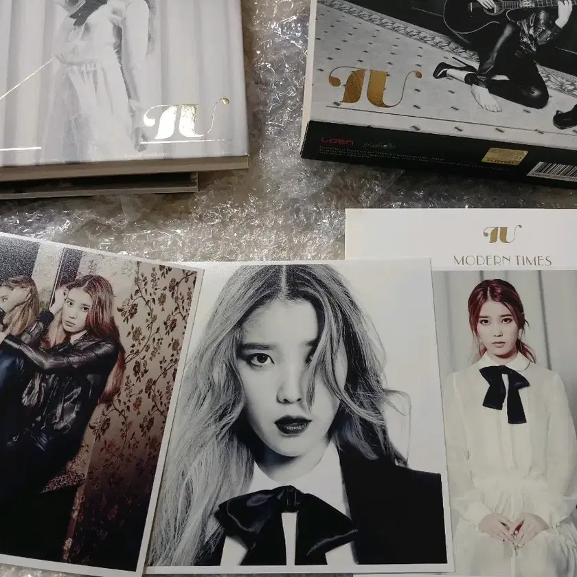 IU | 아이유 Includes special edition of IU Modern Times pre-order benefit ...