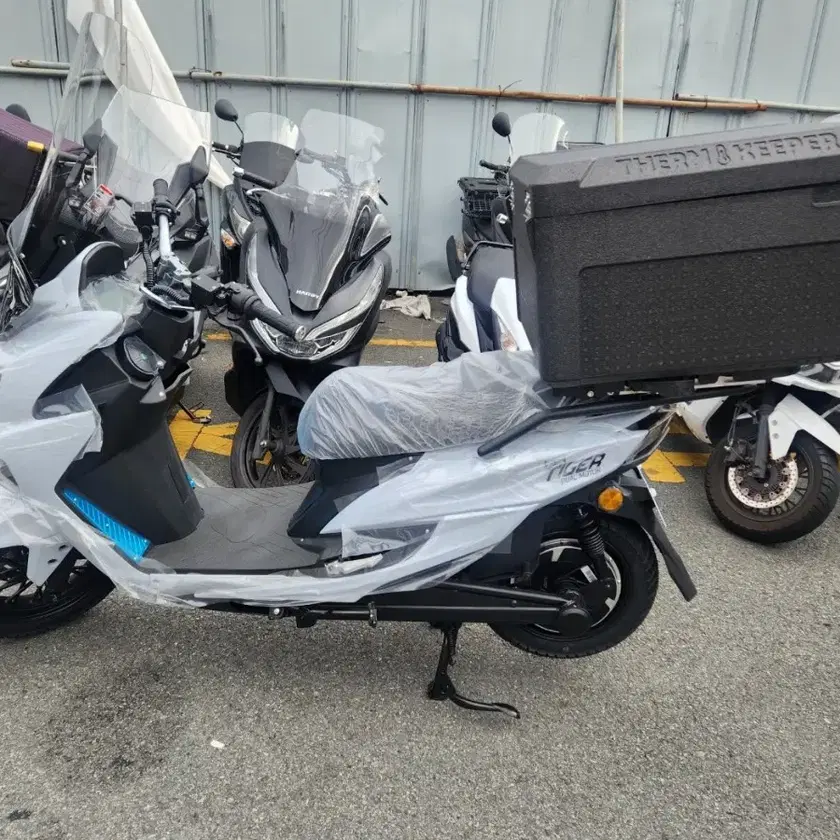 Tiger Electric Motorcycle is released on Bunjang Global Site.