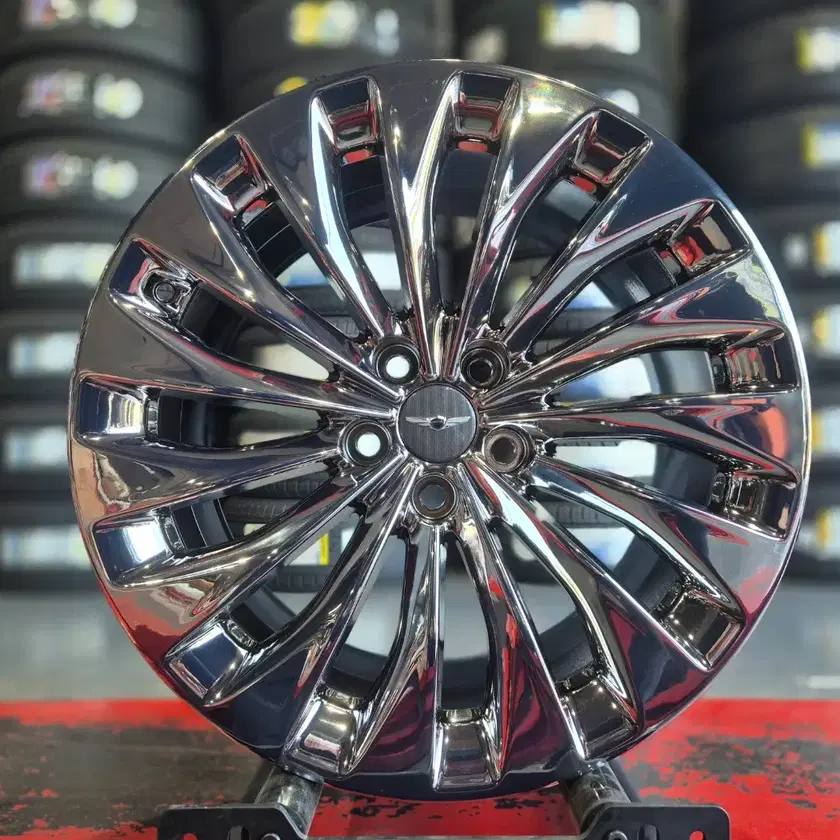 GENESIS | 제네시스 Genesis EQ900 19 inch original chrome wheels class A used wheels for sale for han ...