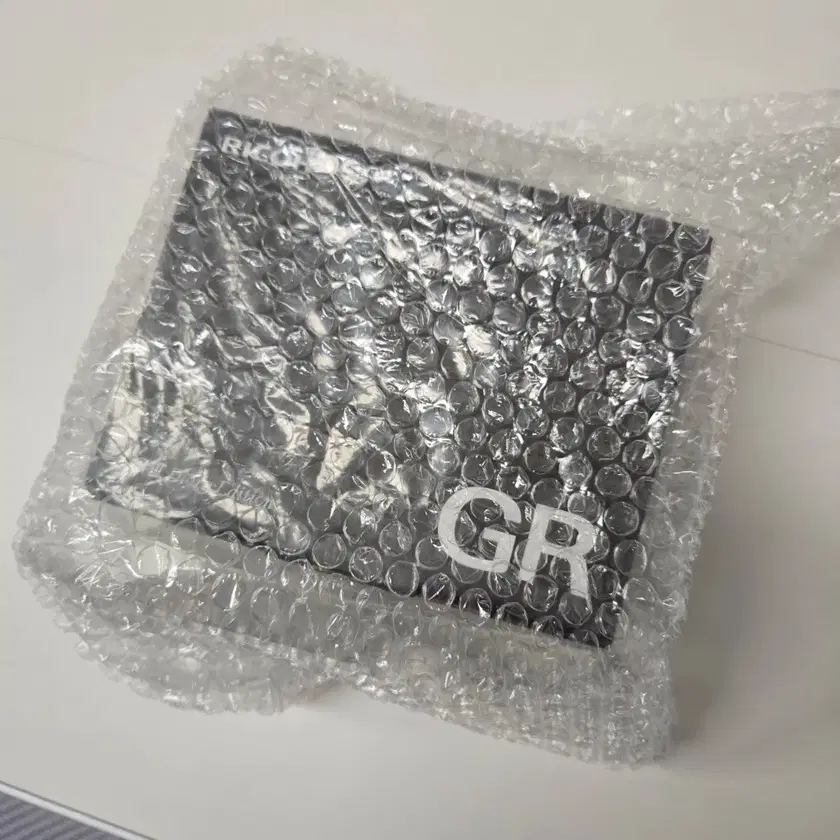 Ricoh GR3 Diary Edition Unsealed on Bunjang Global Site.
