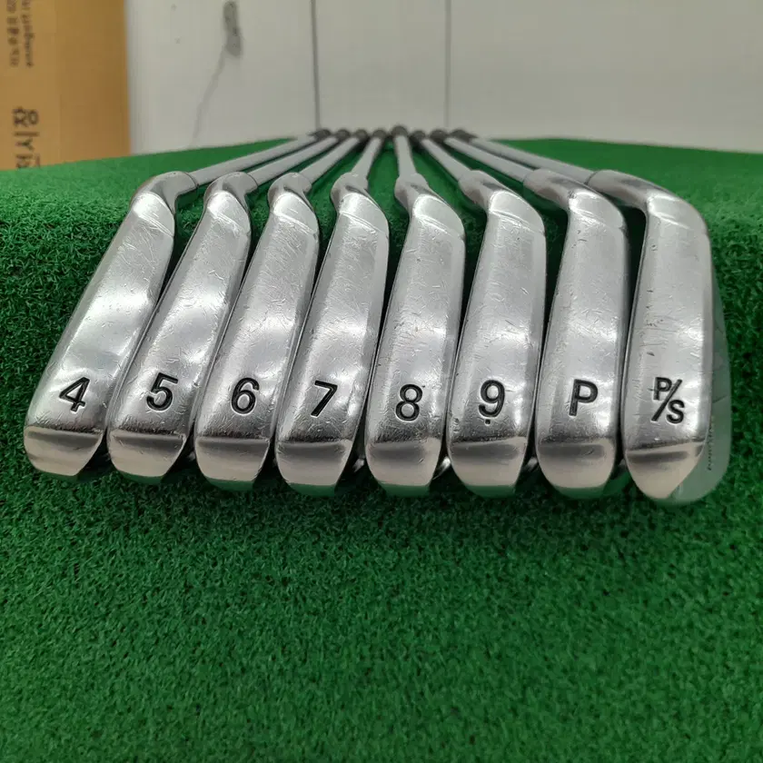 BRIDGESTONE GOLF | 브릿지스톤 Bridgestone V300-III Lightweight Steel 950 R Iron on Bunjang Global Site.