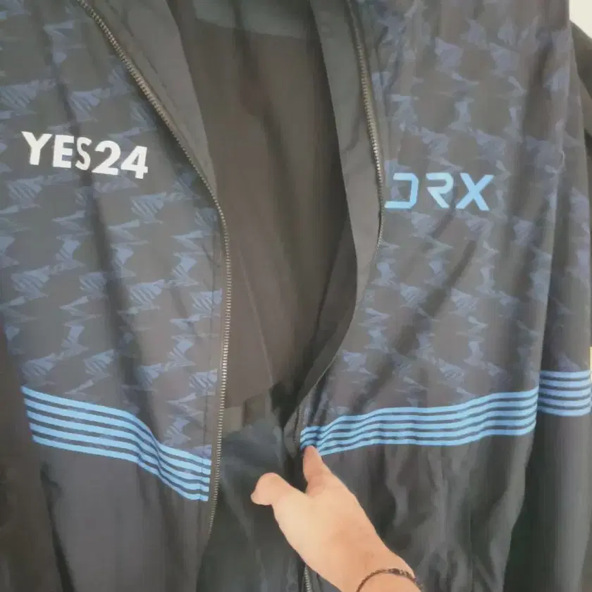 22 Drx Spring Uniforms Size S For Sale #22drx,#중꺾마,#데프트,#drx유니폼 on Bunjang Global Site.