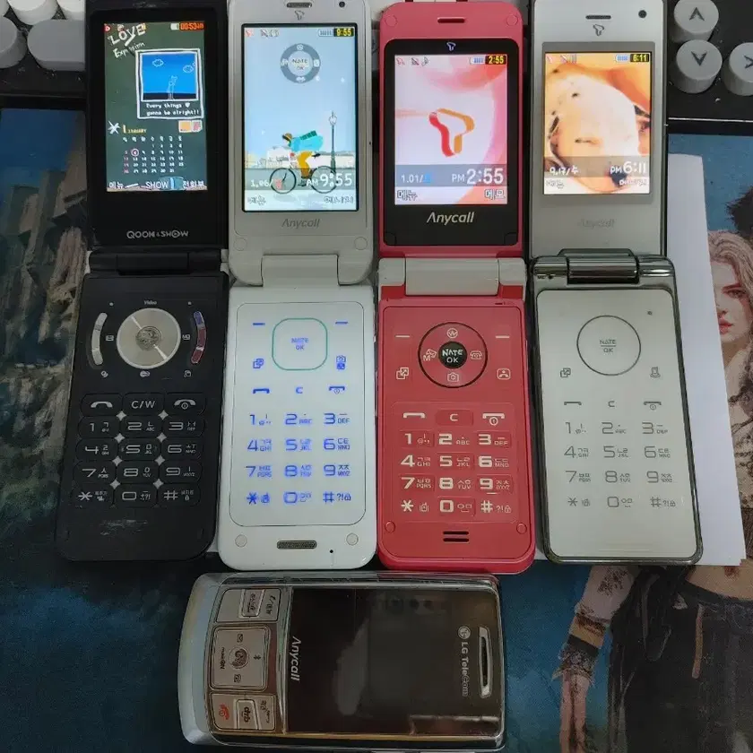 상태 좋은 폴더폰.옛날폰.수집폰 판매 #옛날폰,#3G폰,#피쳐폰,#폴더폰,#수집폰 on Bunjang Global Site.