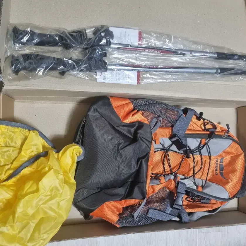 Buffalo Aztec San 2-Piece Set (Backpack + Poles), Climbing Bag on ...