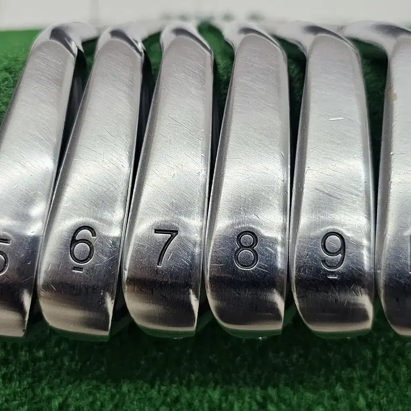 Astro TOUR V101 forged psycho women's L irons on Bunjang Global Site.