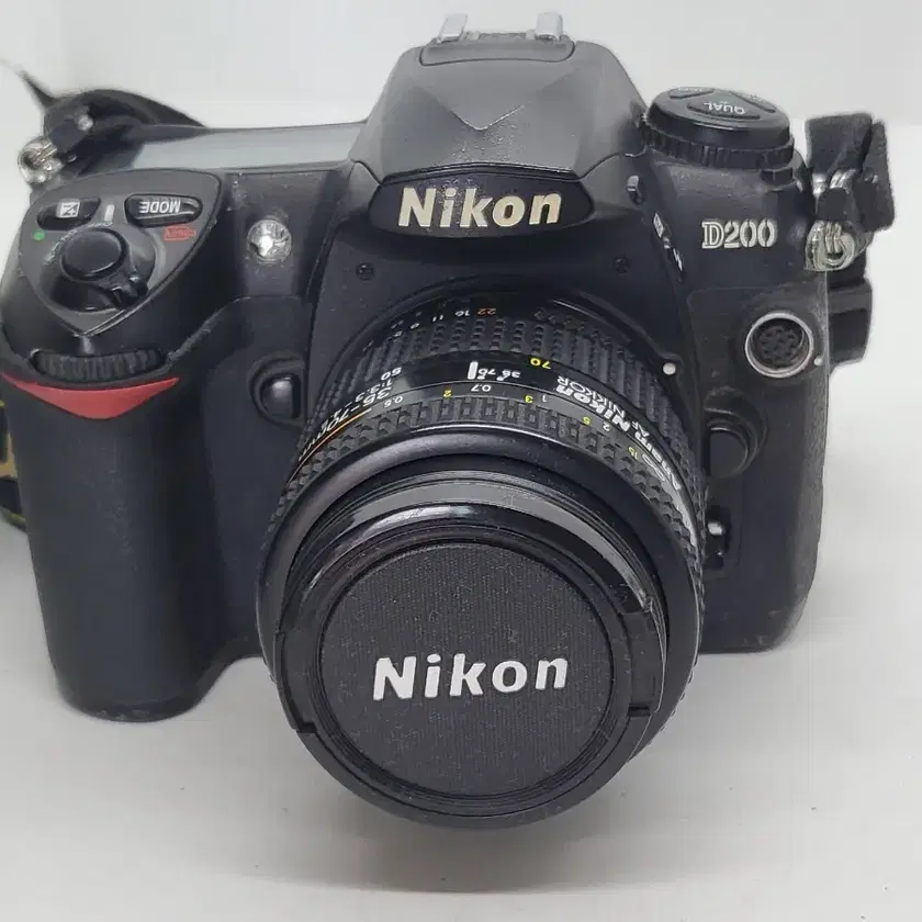 NIKON | 니콘 Nikon D200, 35-70mm lens on Bunjang Global Site.