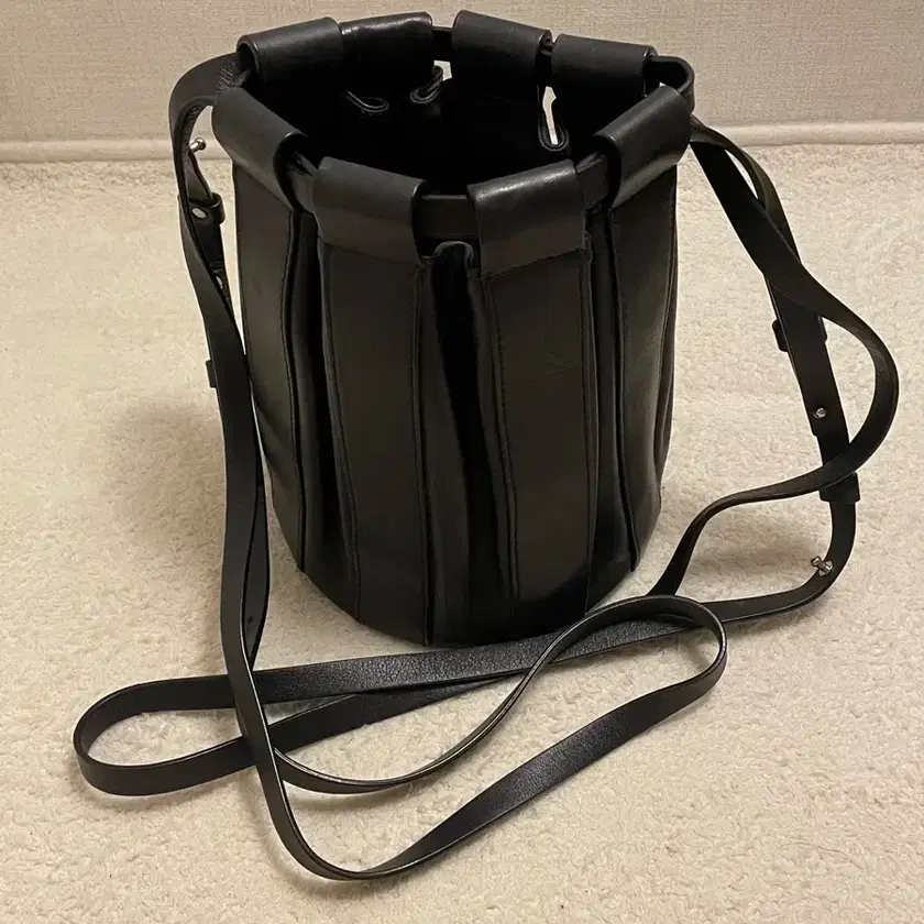 Low-Class Bokjori Mini Shoulder Bag #로우클래식,#미니백,#숄더백,#크로스백 on Bunjang ...