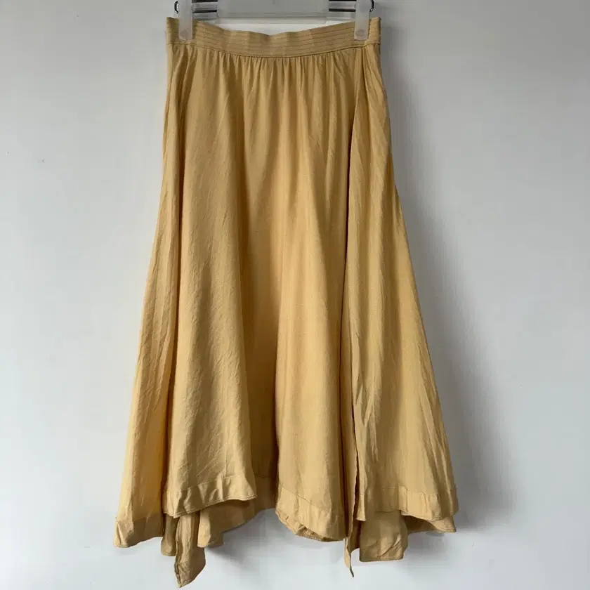 SJSJ SJSJ 2023 Flare Hem Banding Skirt #롱,#신상,#한섬,#밴딩 on Bunjang Global ...