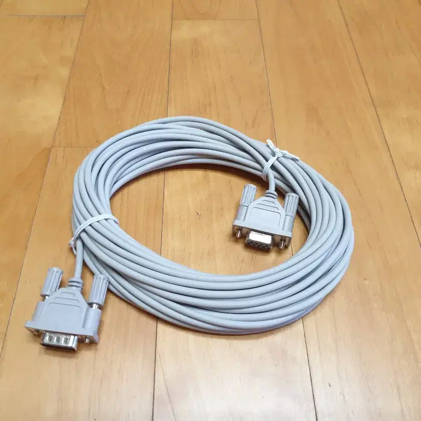 Computer connection cable on Bunjang Global Site.