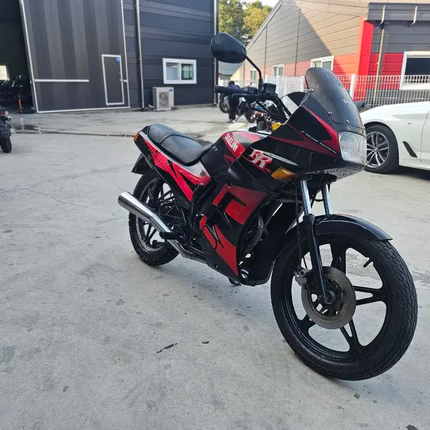 대림vf125 02년식 75만원 저렴하게 판매합니다 소장용 굿굿 #cbr125,#코멧125rc,#펄아이125,#보이저125on ...