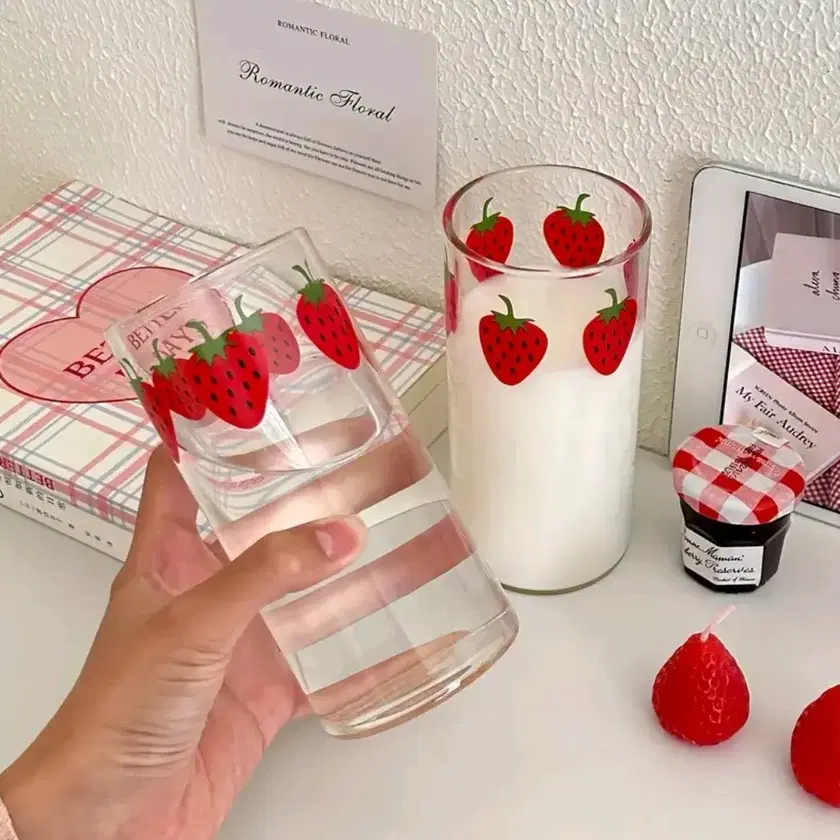 Strawberry yuri #딸기컵,#딸기유리컵,#딸기물병,#딸기텀블러 on Bunjang Global Site.