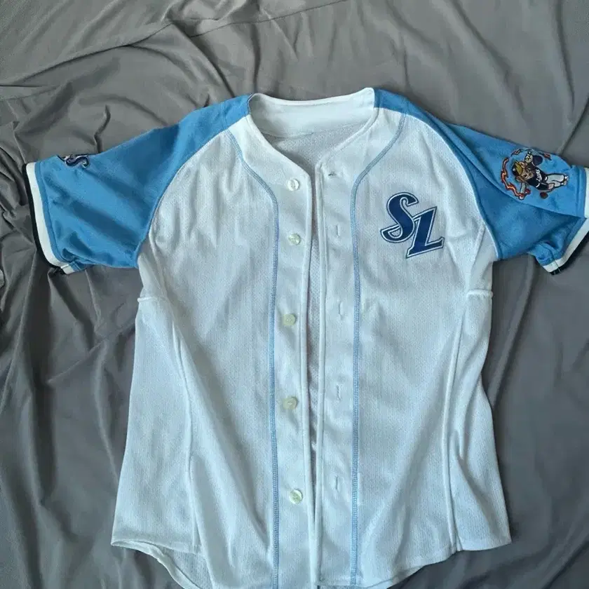 Samsung Lions Child Member Uniform No. 13 on Bunjang Global Site.