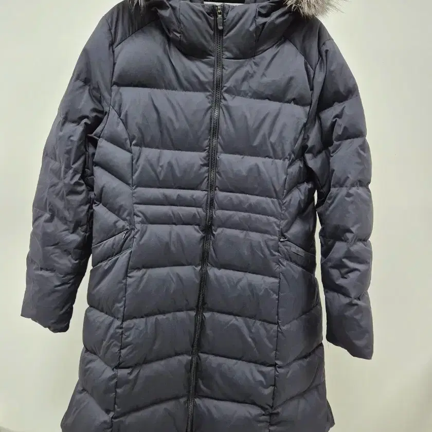 FILA | 휠라 Wheela Fox Down Padding 105 (86) on Bunjang Global Site.