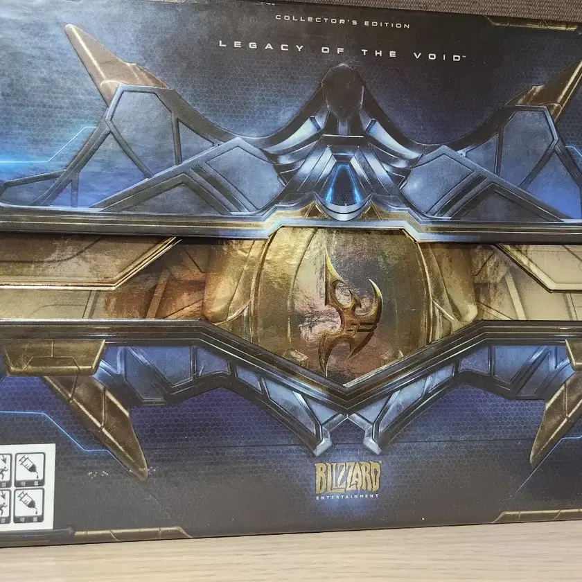 StarCraft 2 Legacy of the Void Collector's Edition on Bunjang Global Site.