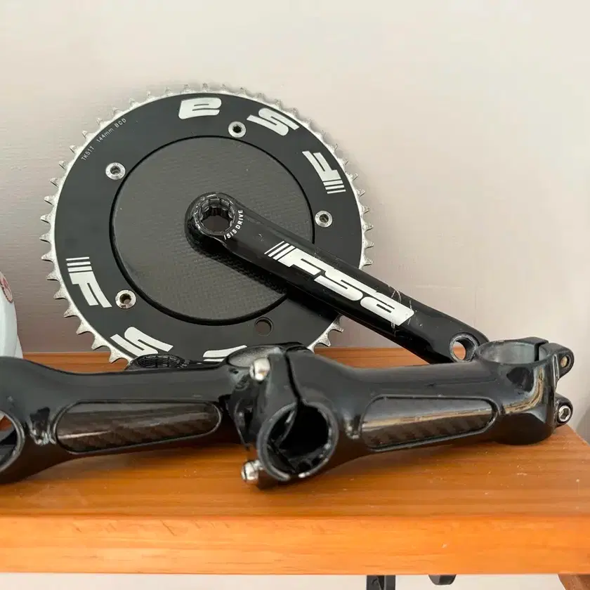 FSA Carbon Disc Cranks #알듀,#스기노75,#로터,#비젼,#로터베가스트 on Bunjang Global Site.