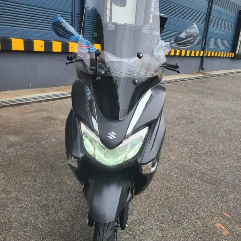 SUZUKI | 스즈키 Suzuki Bergman Street 125 New car delivery lease 1 year ...