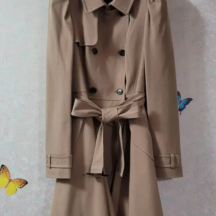 Renibon plage trench coat on Bunjang Global Site.