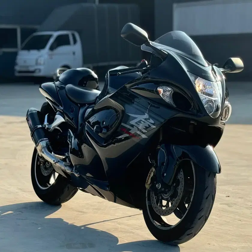 Hayabusa 2nd generation 2014 / Yoshimura twins / restructured I am ...