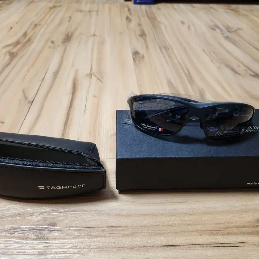 Tag Heuer Sunglasses New Arrivals Full Packaging on Bunjang Global Site.