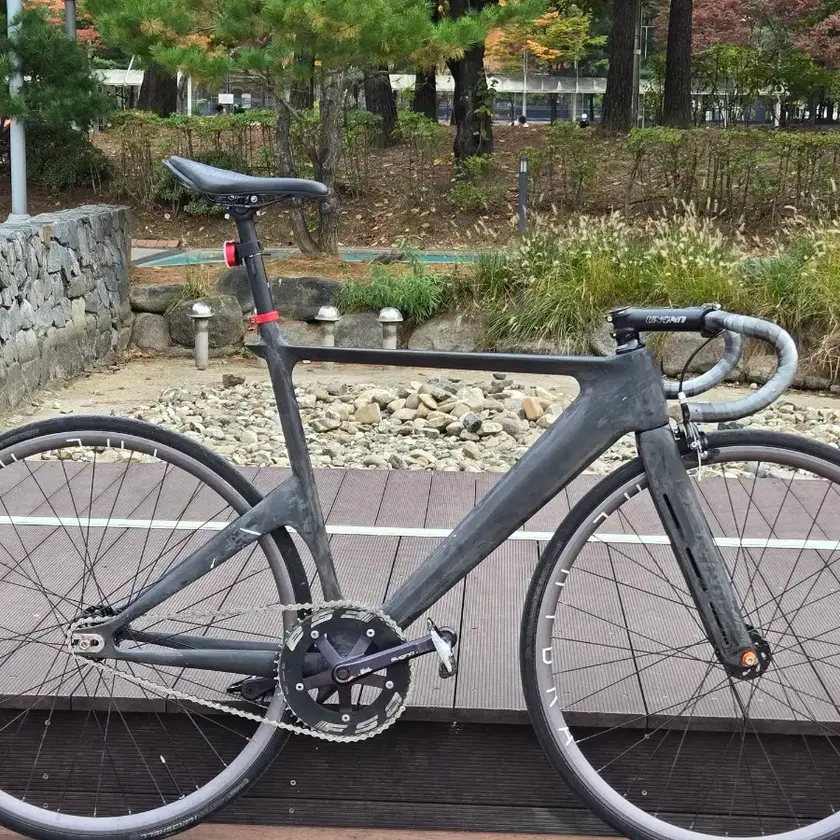 UNKNOWN | 언노운 Unnamed Pulse Polishing Chassis Sold Out on Bunjang ...