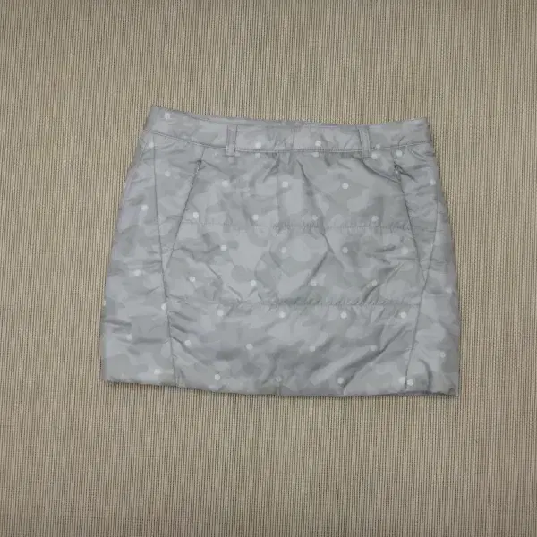 (Nominal 2) WAAC Wax Golf Padded Skort #WAAC,#2 on Bunjang Global Site.