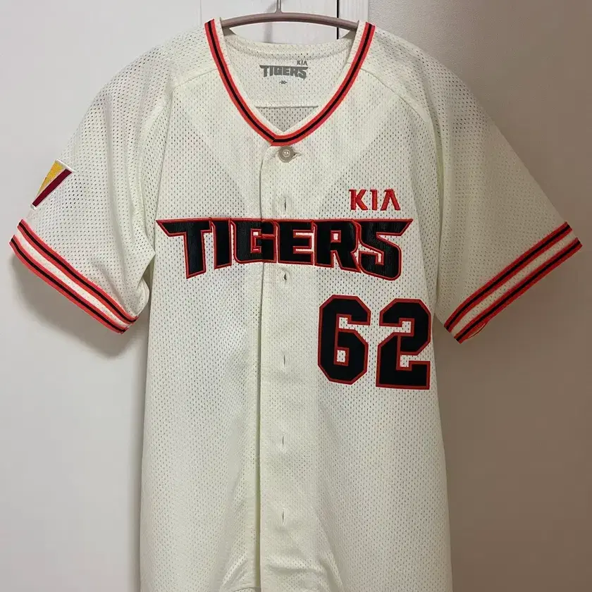 Kia Tigers Legends Home Jersey Replica Jung Hae-young Heat Marking 80 ...