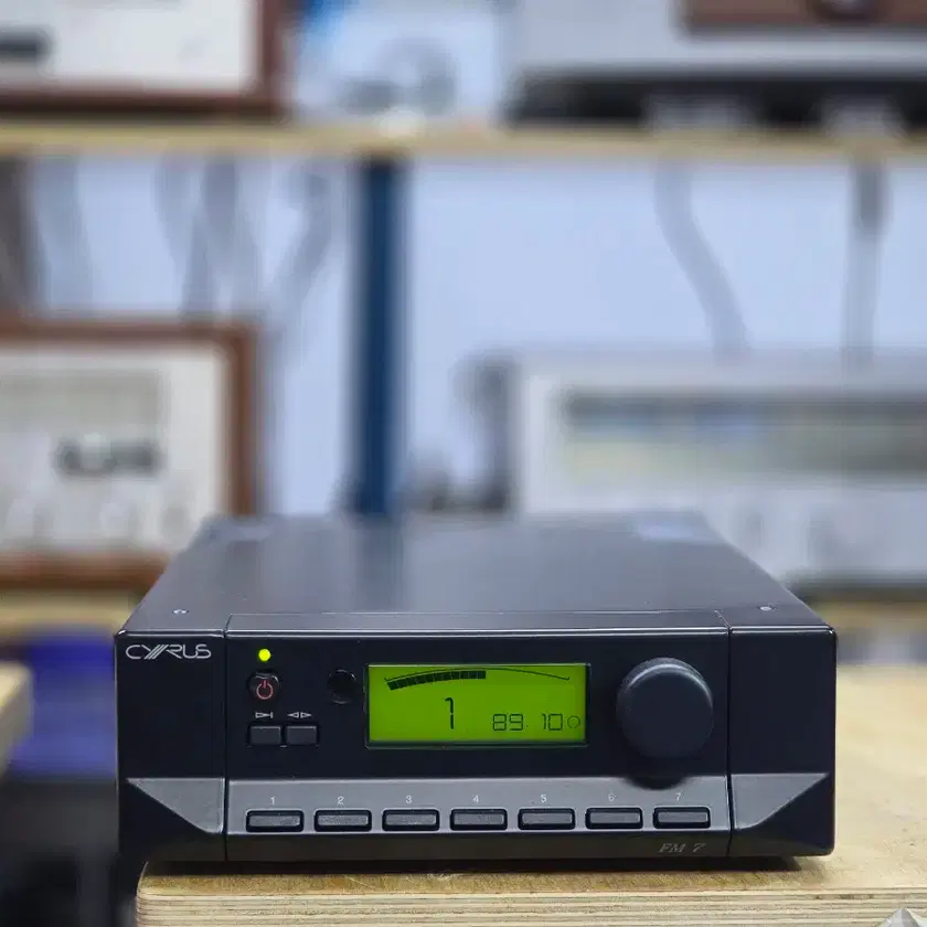 CYRUS FM 7 Tuner sells. #빈티지,#사이러스,#영국제,#튜너,#라디오 on Bunjang Global Site.