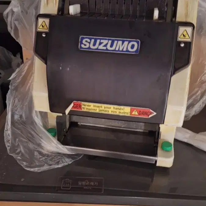 Suzumo Kimbap Cutting Machine Kimbap Cutting Machine Kimbap Cutting ...