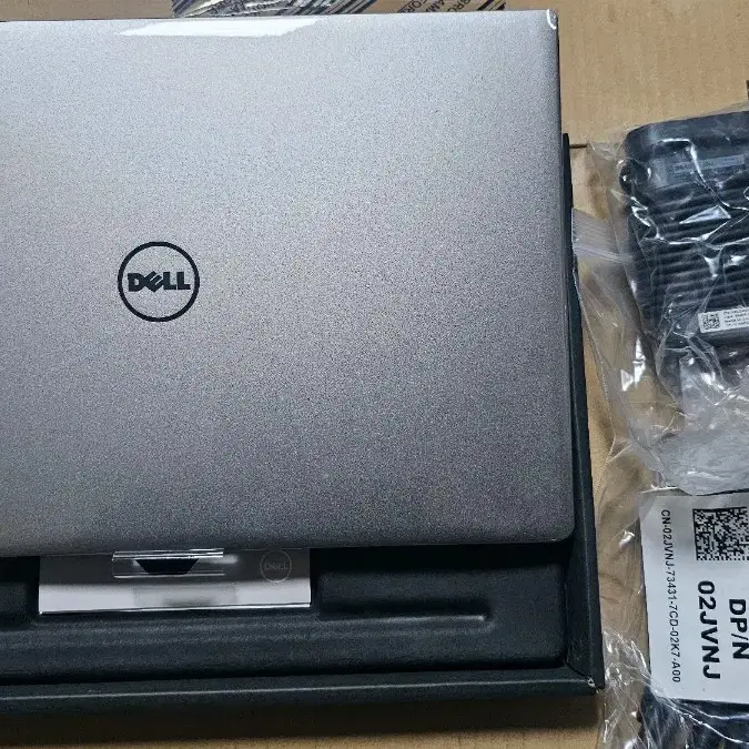 Dell XPS 9360 on Bunjang Global Site.