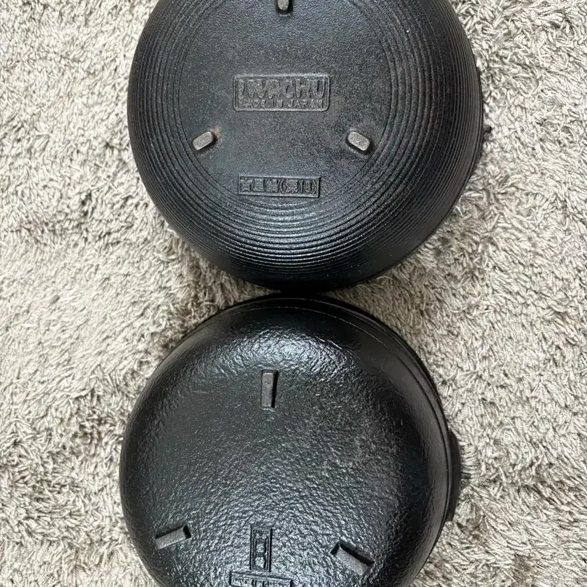 2 x Iwachu cast iron hot pot pots 18,16cm 1 x mini saucepan 10cm on ...