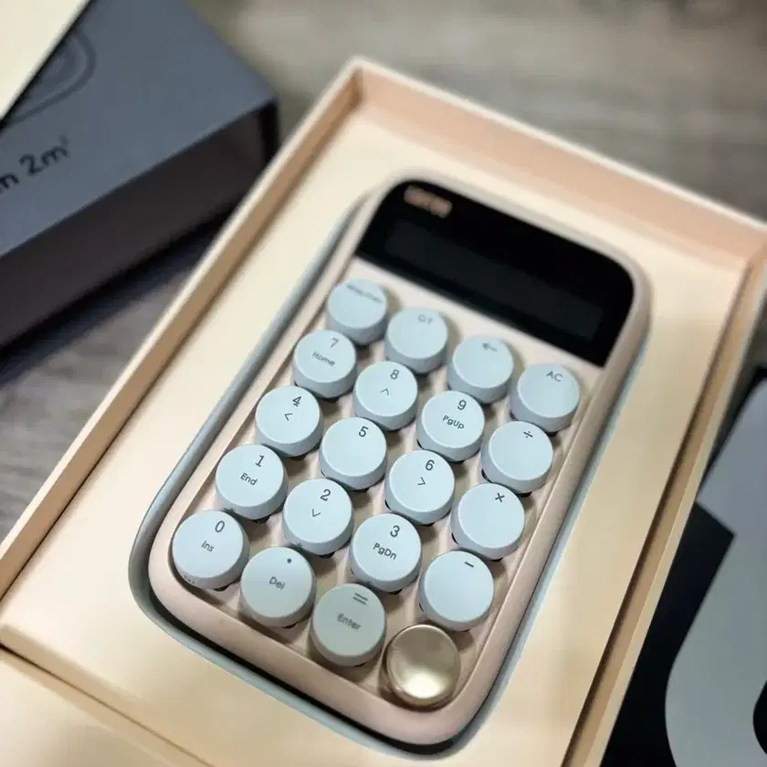 Lofri Calculator Beige Milk Tea #로프리,#로프리계산기,#계산기 on Bunjang Global Site.