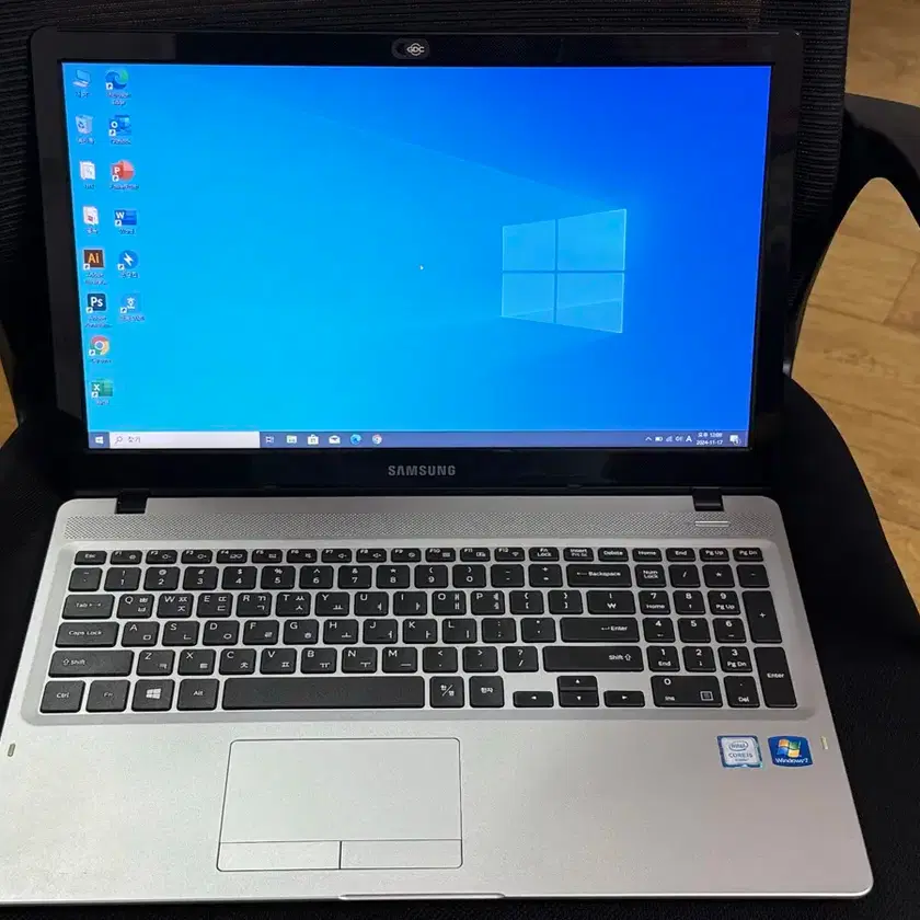 SAMSUNG | 삼성 Samsung Notebook i5-6200U 15.6-inch on Bunjang Global Site.