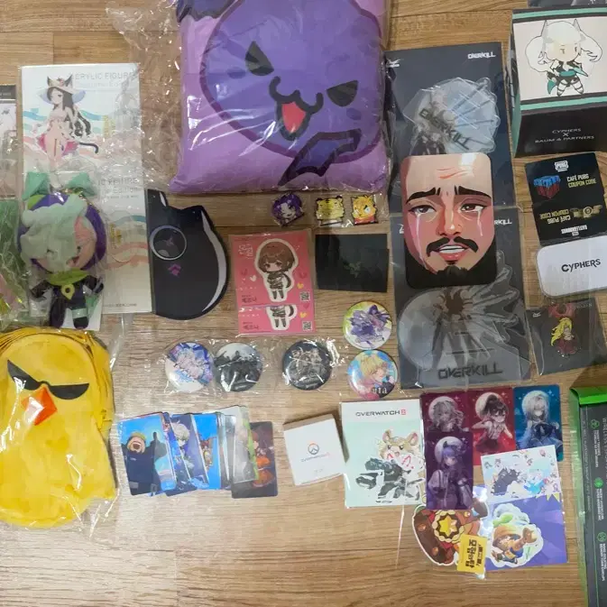 2024G-Star merchandise is for sale on Bunjang Global Site.