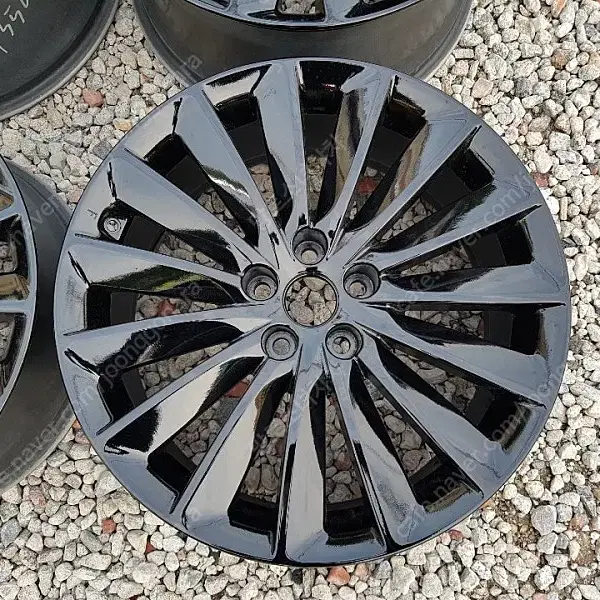 Equus VI turbine black gloss 19-inch genuine wheels sold separately for ...