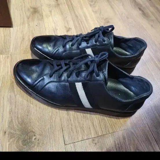 BALLY | 발리 Ballet Sneakers 265, 270 on Bunjang Global Site.