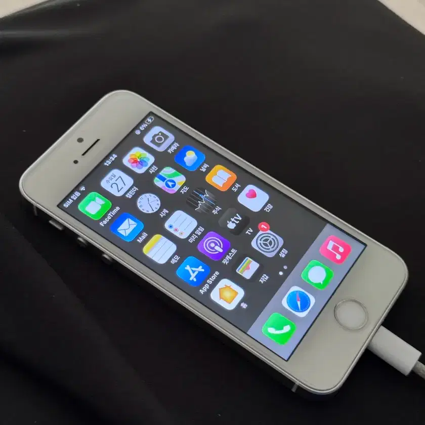 iPhone SE 1st Gen Silver 128G Battery100 s-class #애플,#아이폰se1,#아이폰se ...
