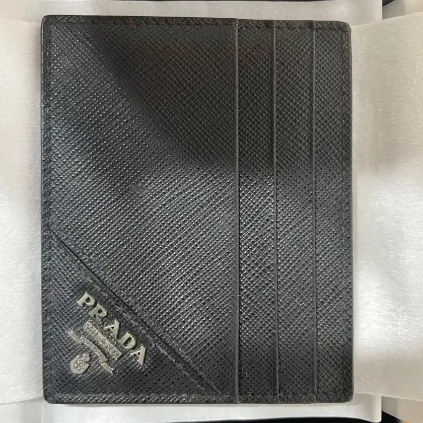 PRADA | 프라다 Prada Saffiano Kard Wallet on Bunjang Global Site.