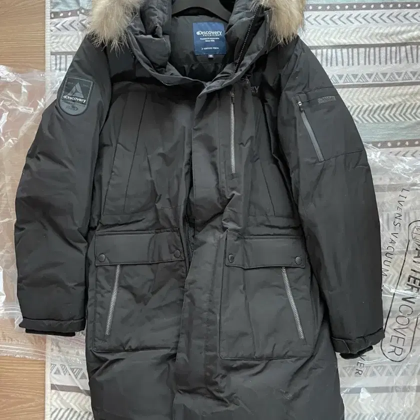 DISCOVERY EXPEDITION | 디스커버리 Discovery Overnight Padding Venture Forth ...