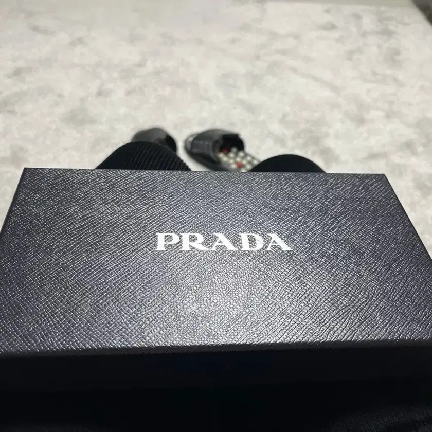 PRADA | 프라다 Prada Wallet on Bunjang Global Site.