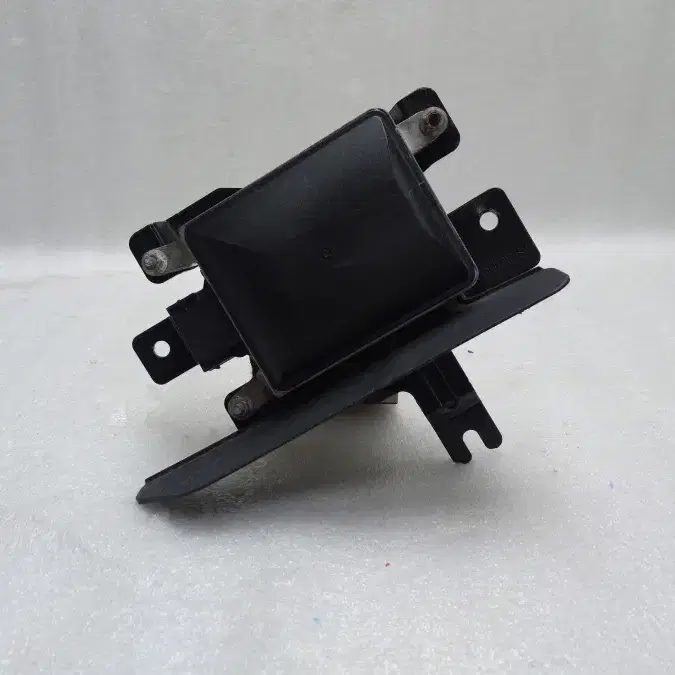 G80 BSD Module 95811-B1600 Used Auto Parts #자동차중고부품,#G80,#BSD,#모듈,#B1600 on Bunjang Global Site.